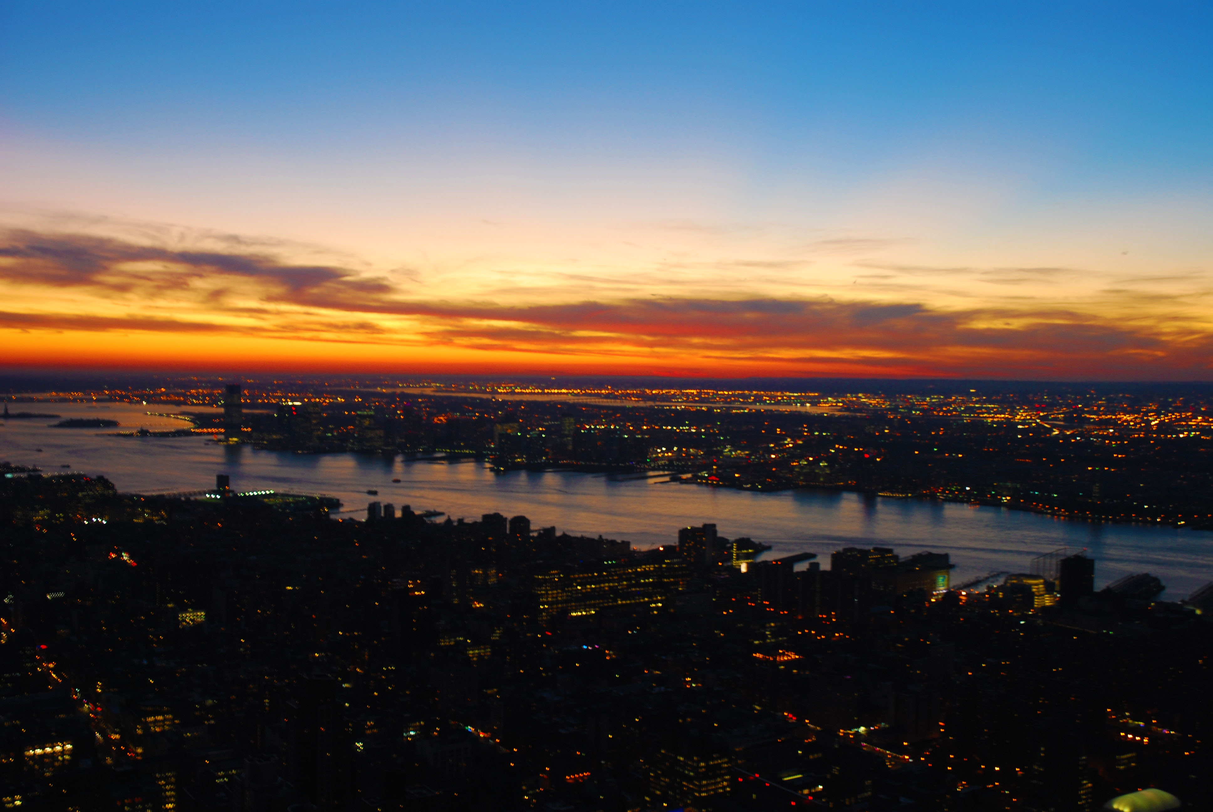 Watching Sunset at the Top of the Empire State Building | Pommie Travels
