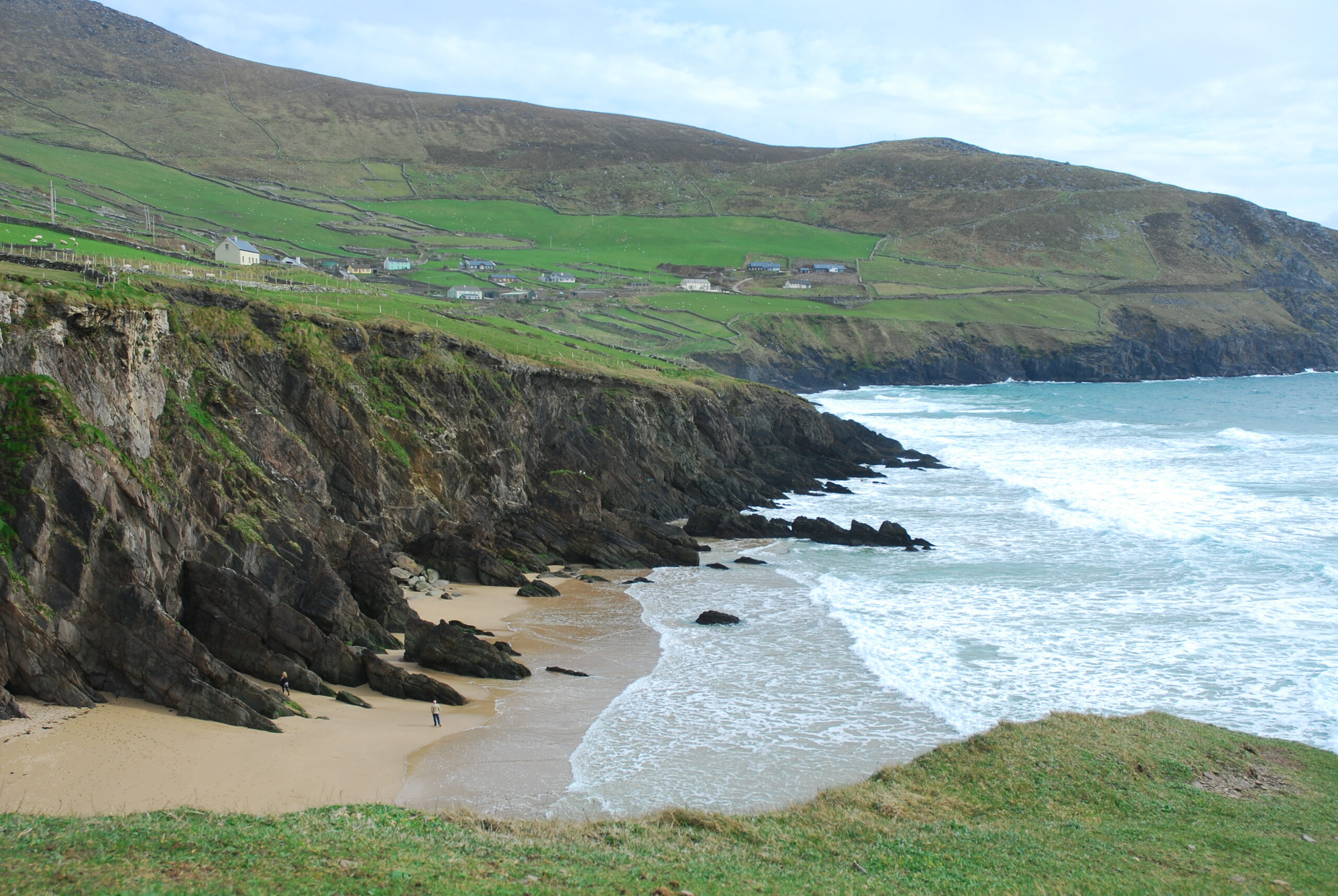 Beautiful Scenery on the Dingle Peninsula, Ireland | Pommie Travels