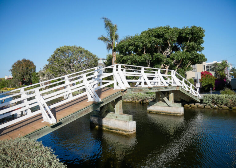 Venice Beach Canals Los Angeles: How to Visit