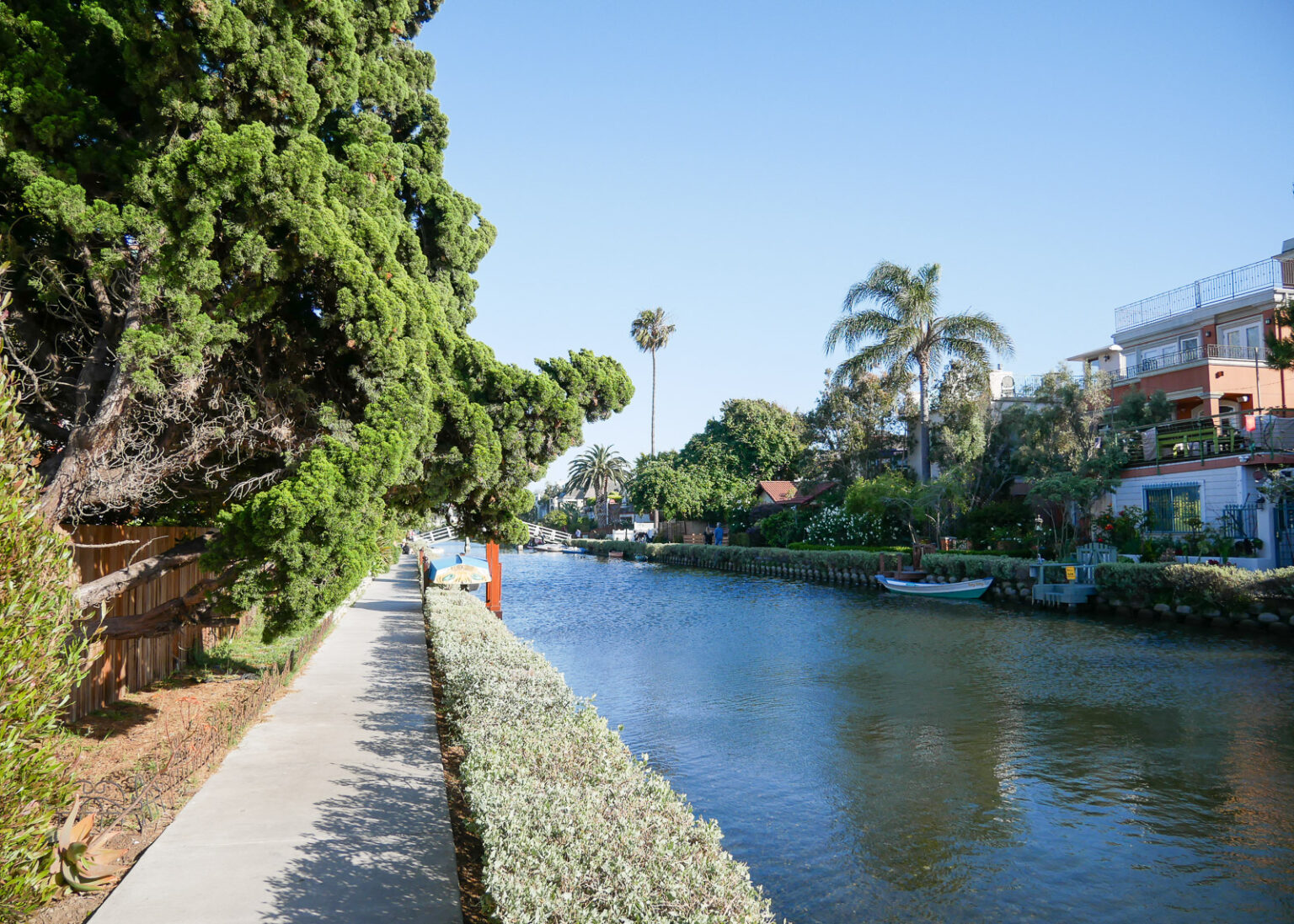 Venice Beach Canals Los Angeles: How to Visit