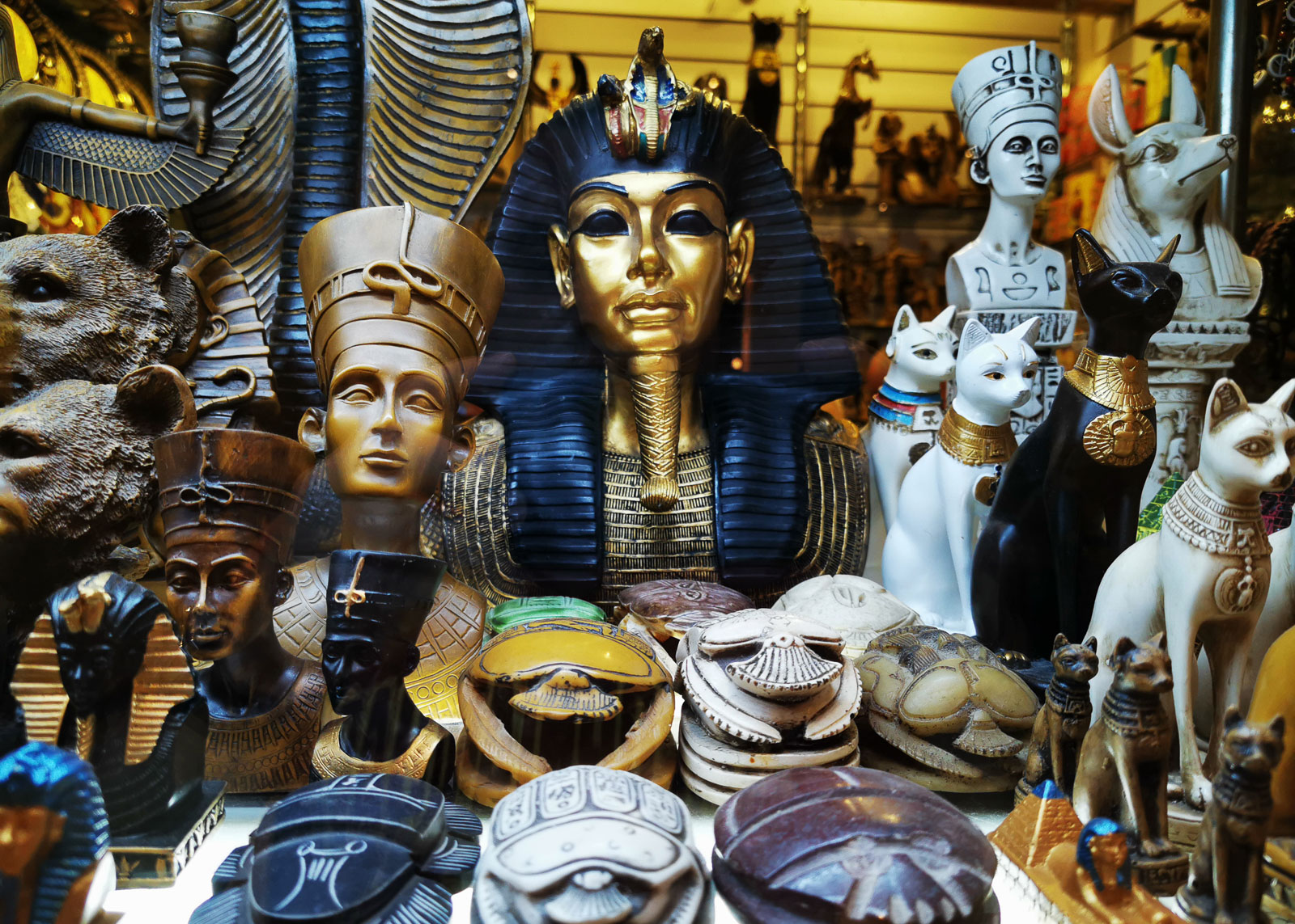 22 Best Souvenirs From Egypt: What to Buy in Egypt | Pommie Travels